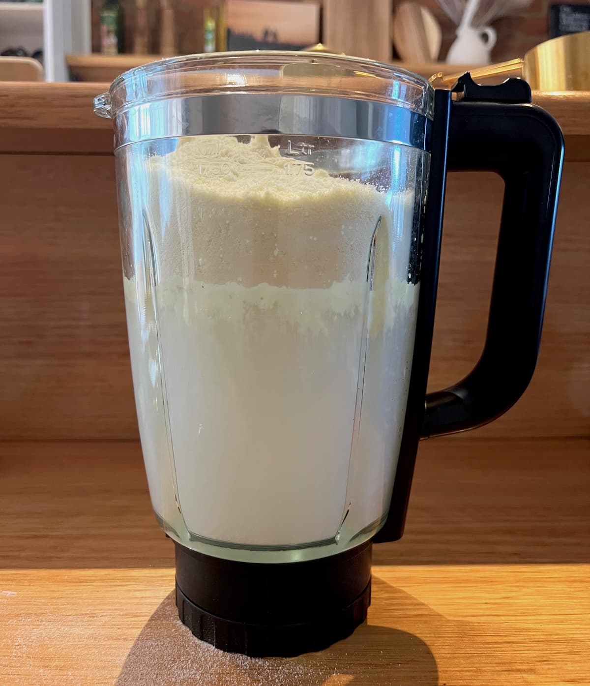 Ludicrously Thick Easy Greek Home-Made Yoghurt